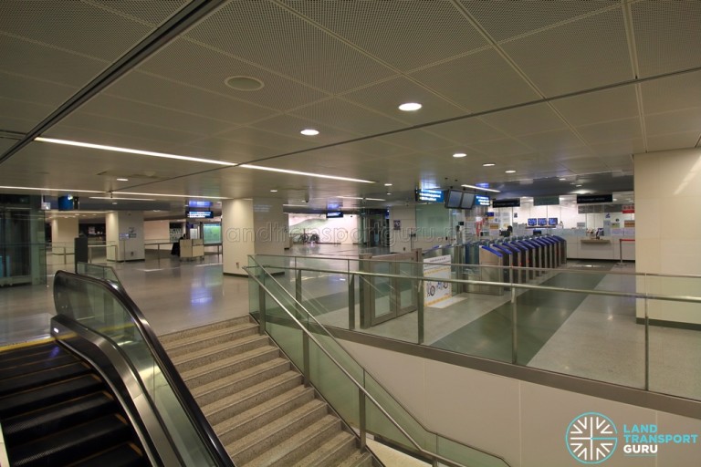 Downtown MRT Station – Concourse level (Passenger Service Centre ...