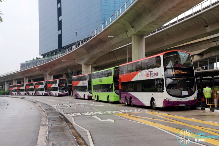 Jurong East Private Bus Pick Up Point along Venture Avenue | Land ...