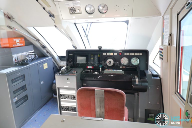 Hitachi small-type monorail (Sentosa Express) | Land Transport Guru