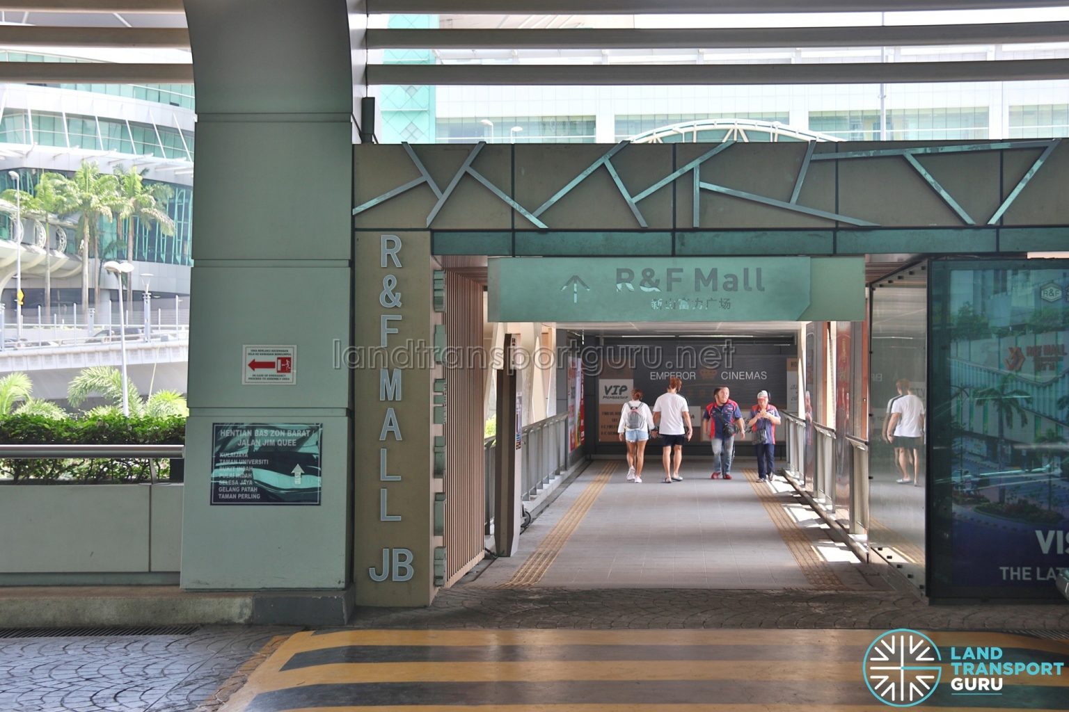 Bridge to Jalan Jim Quee bus stand and R&F Mall | Land Transport Guru