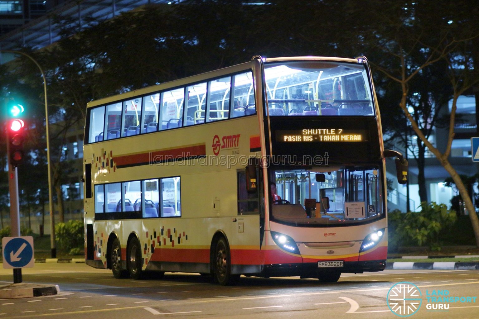 Shuttle 7 – SMRT Buses Alexander Dennis Enviro500 (SMB3562R) | Land ...