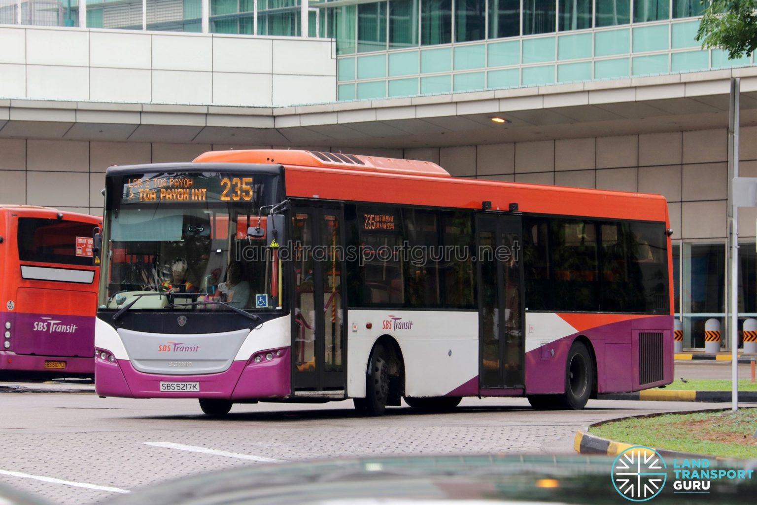 Bus 235 – SBS Transit Scania K230UB Euro V (SBS5217K) | Land Transport Guru