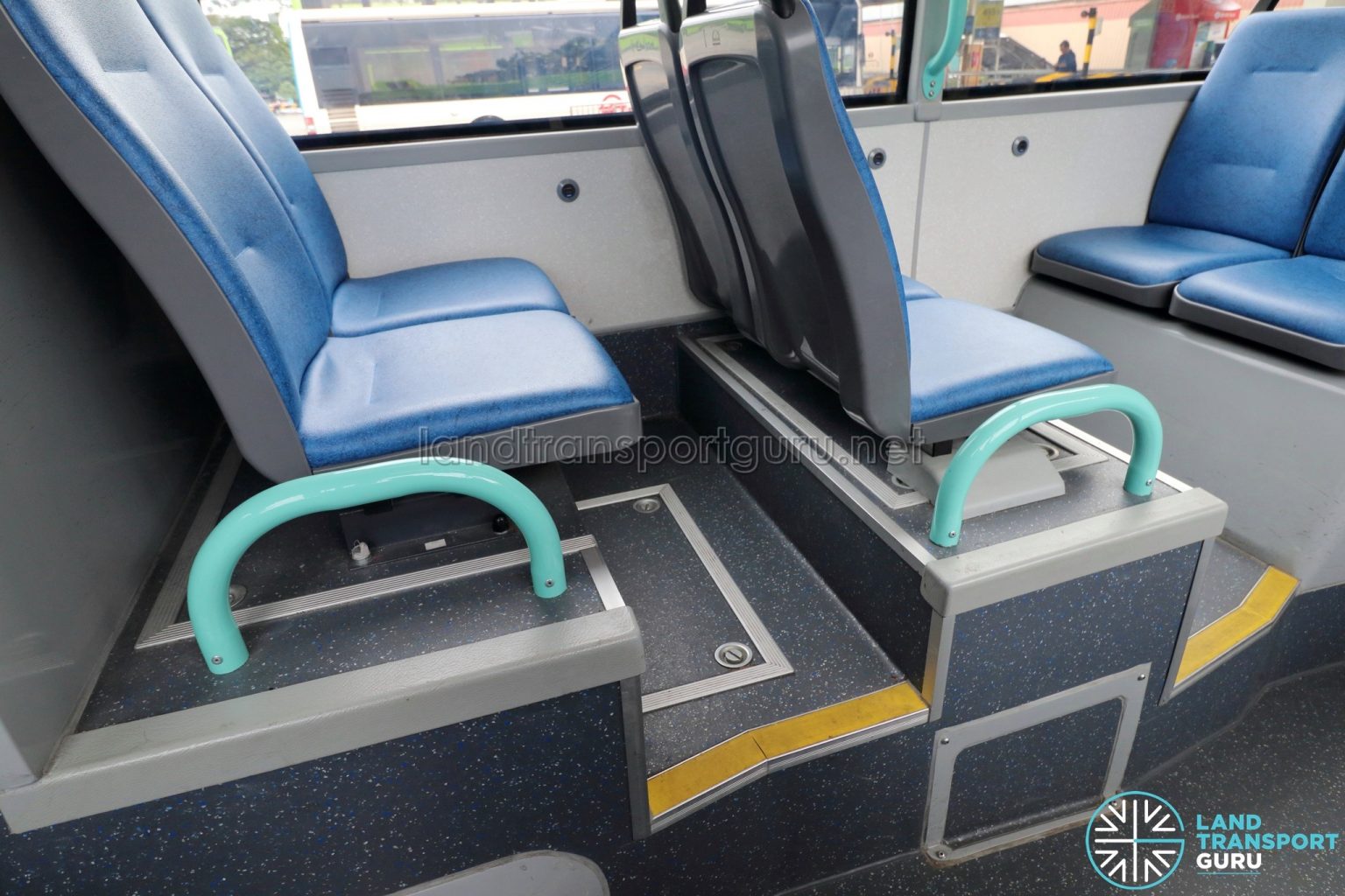 Volvo B5LH – Rear left seats with handlebars | Land Transport Guru