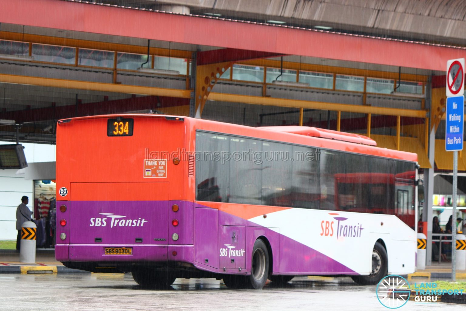 Rear of SBS Transit Volvo B7RLE (SBS8030L) | Land Transport Guru