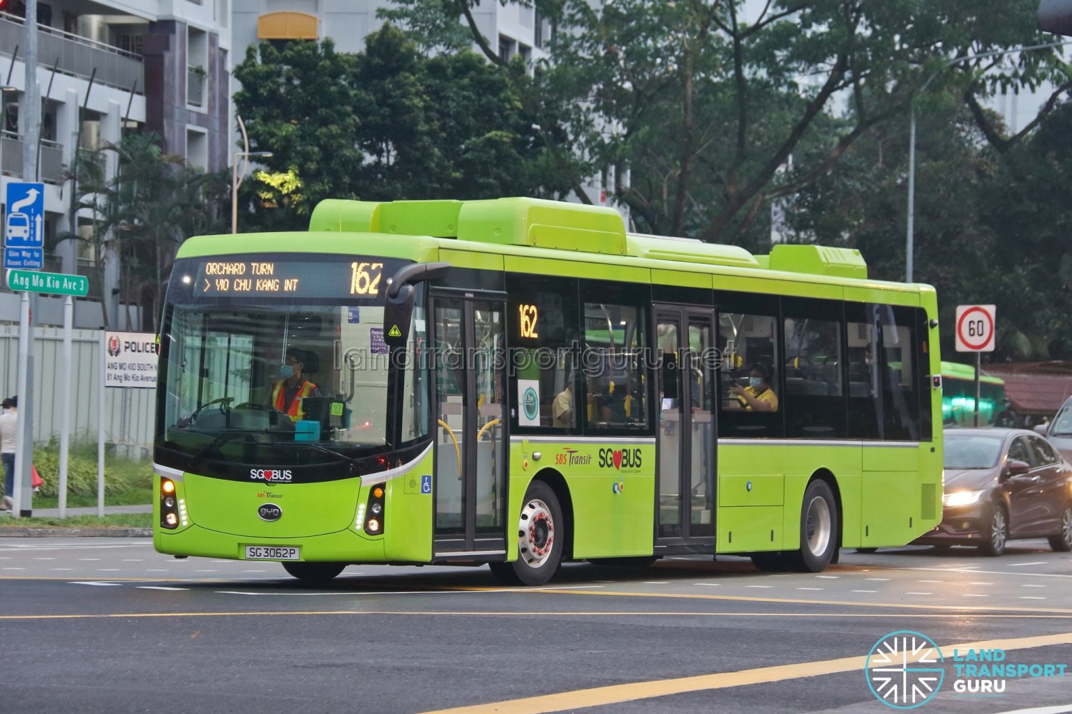 Bus 162 SBS Transit BYD K9 SG3062P Land Transport Guru Bus 162 SBS Transit BYD K9 SG3062P Land Transport Guru