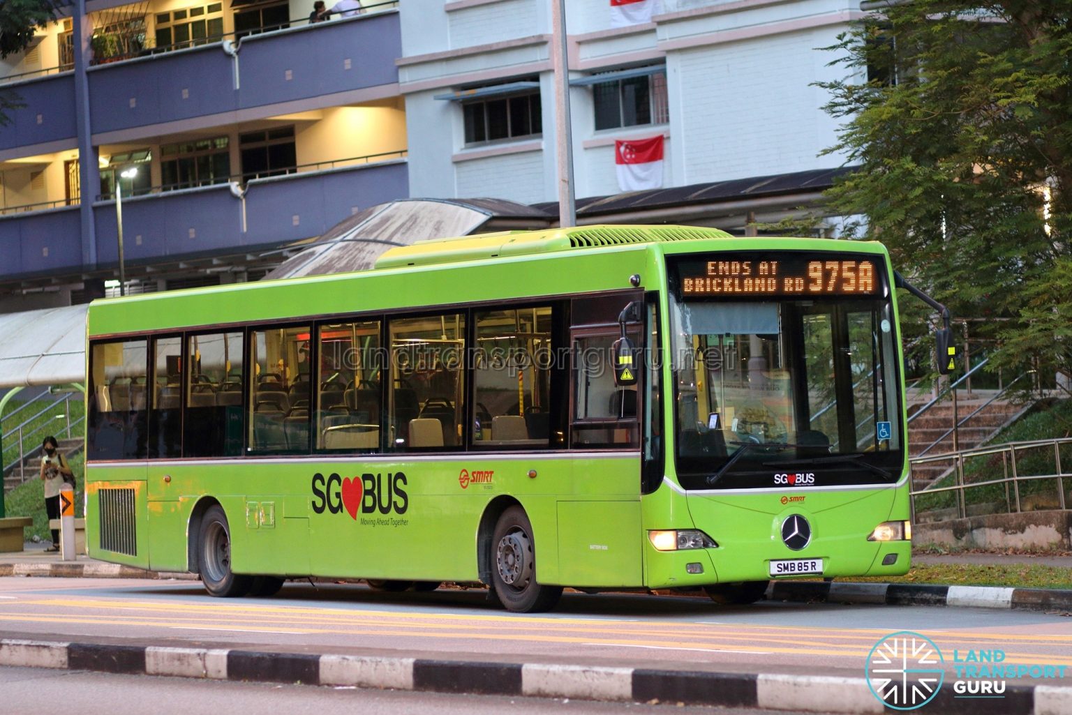 Bus 975A: SMRT Mercedes-Benz OC500LE (SMB85R) | Land Transport Guru