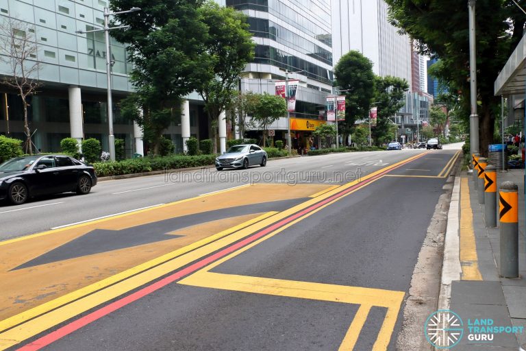 Mandatory Give Way to Buses box (Orchard Road) | Land Transport Guru