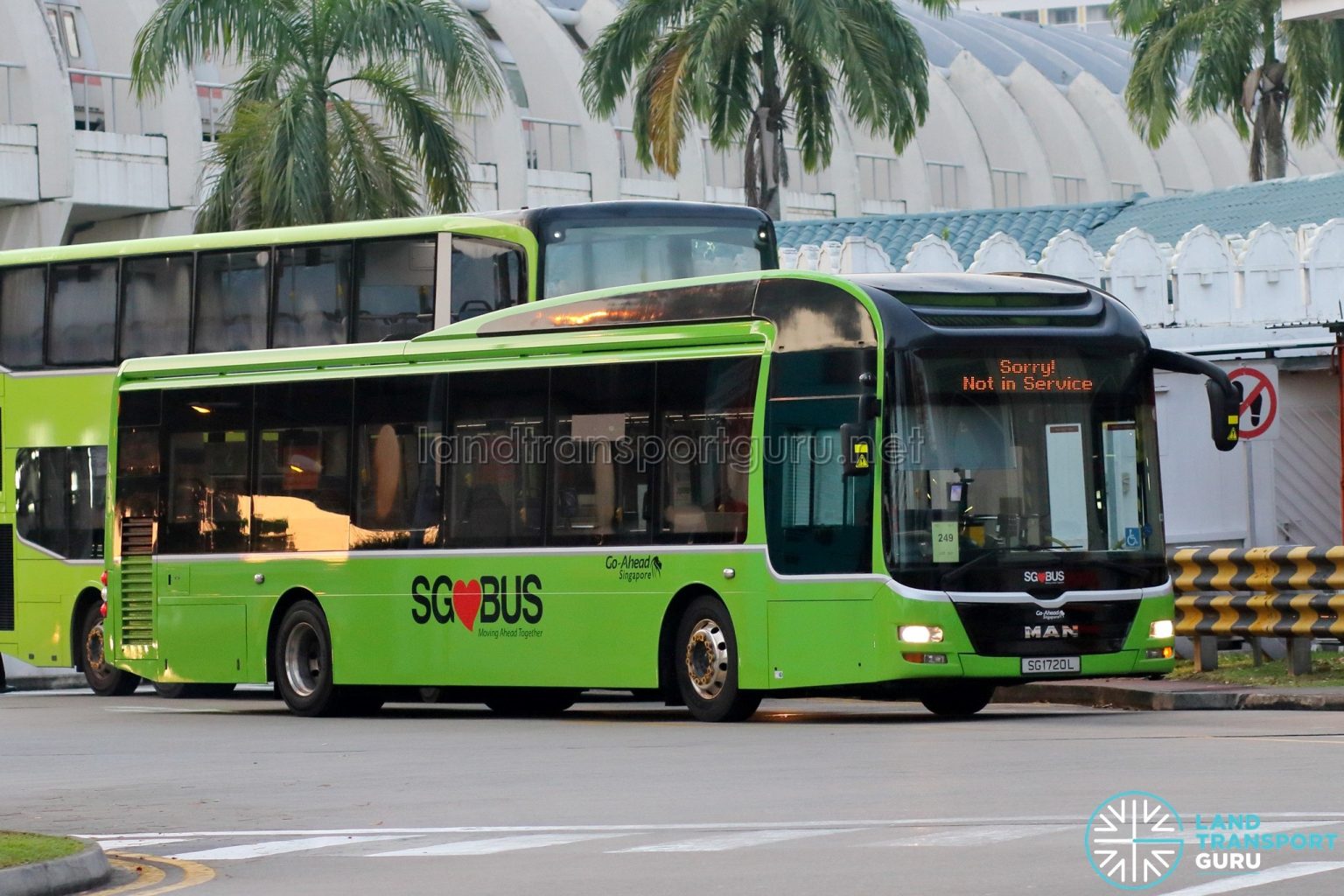 Not In Service – Go-Ahead Singapore MAN A22 (SG1720L) | Land Transport Guru