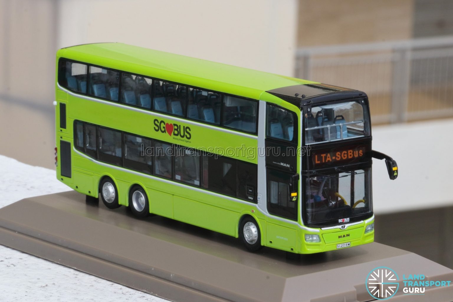 Knackstop MAN A95 (Euro 6) bus model – Front offside | Land Transport Guru