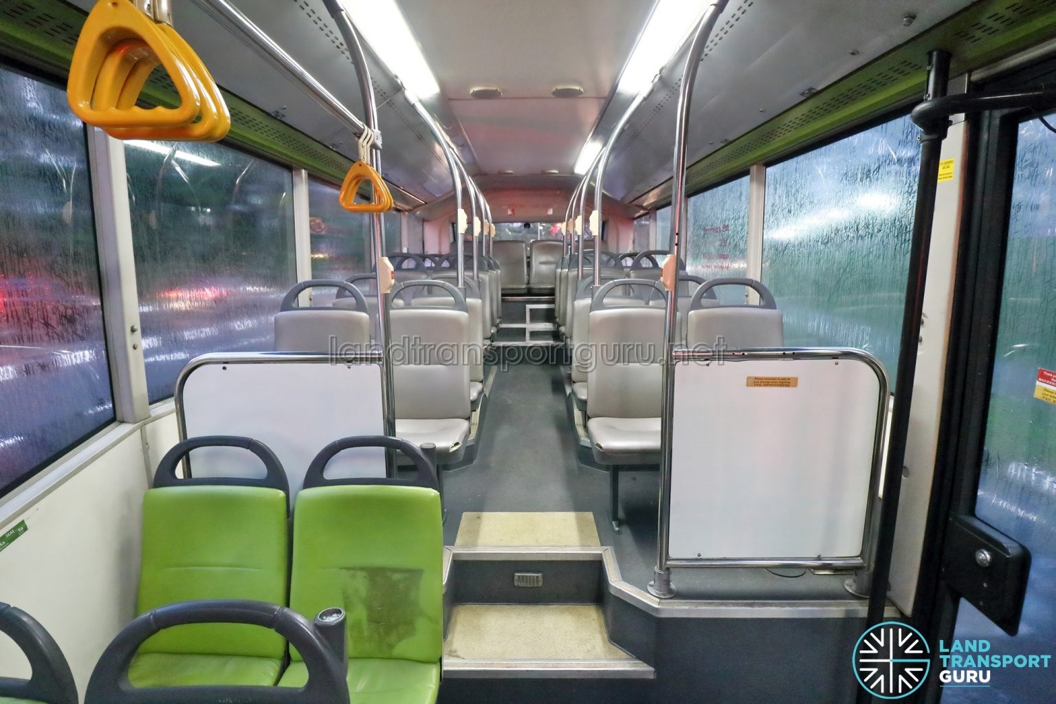 [Defunct] Yutong ZK6126HGC | Land Transport Guru