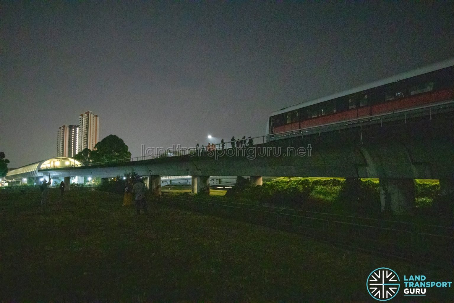 East West Line Incident 25 Feb 2021 – Trainset 329/330 Eastbound before ...