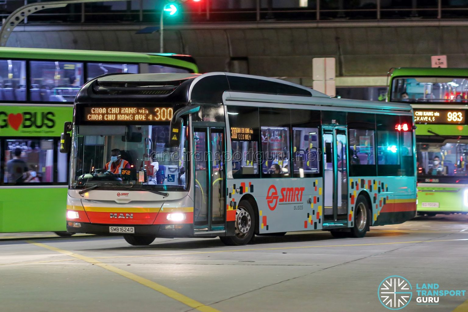 Bus 300 – SMRT Buses MAN A22 (SMB1624D) | Land Transport Guru