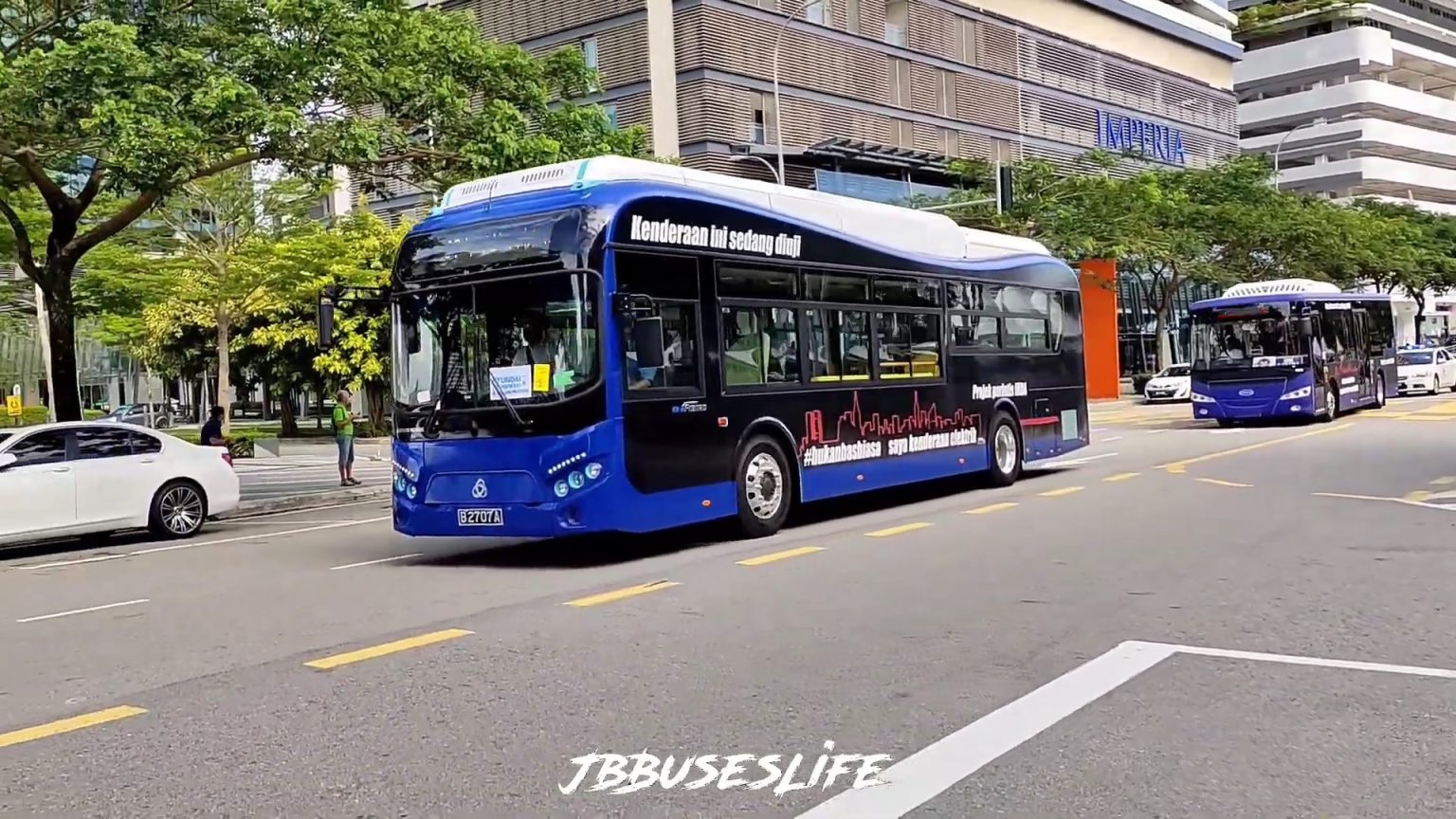 Edison Motors electric bus on trial for the IMBRT (Video by JBBusesLife ...