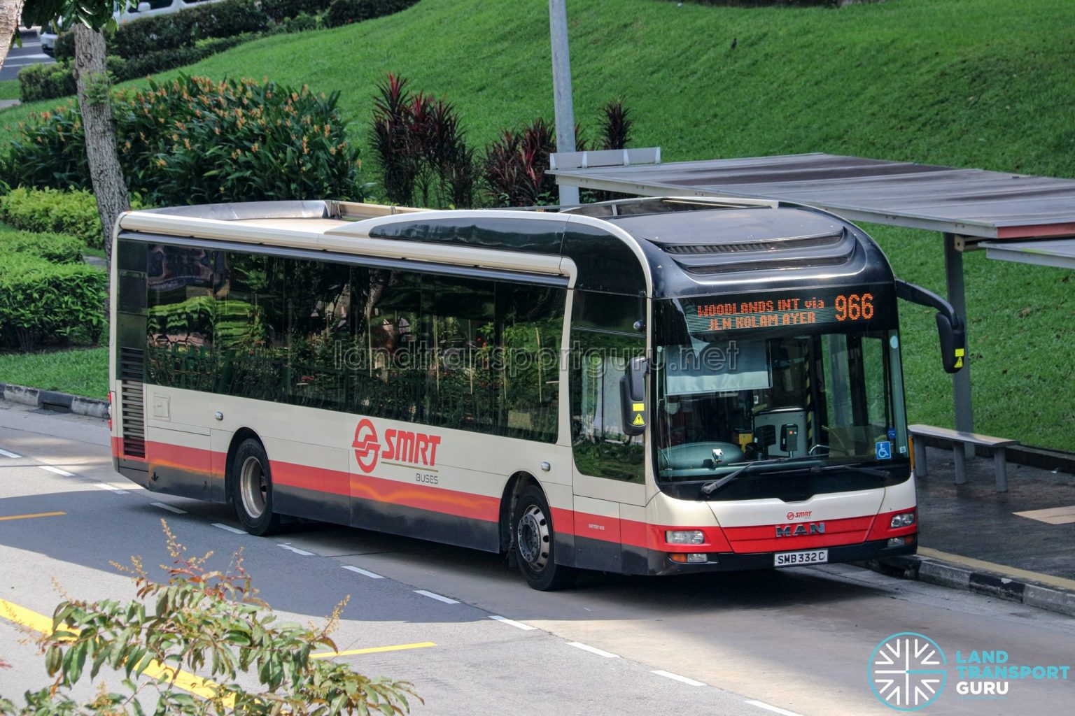 Bus 966 – SMRT Buses MAN A22 (SMB332C) | Land Transport Guru