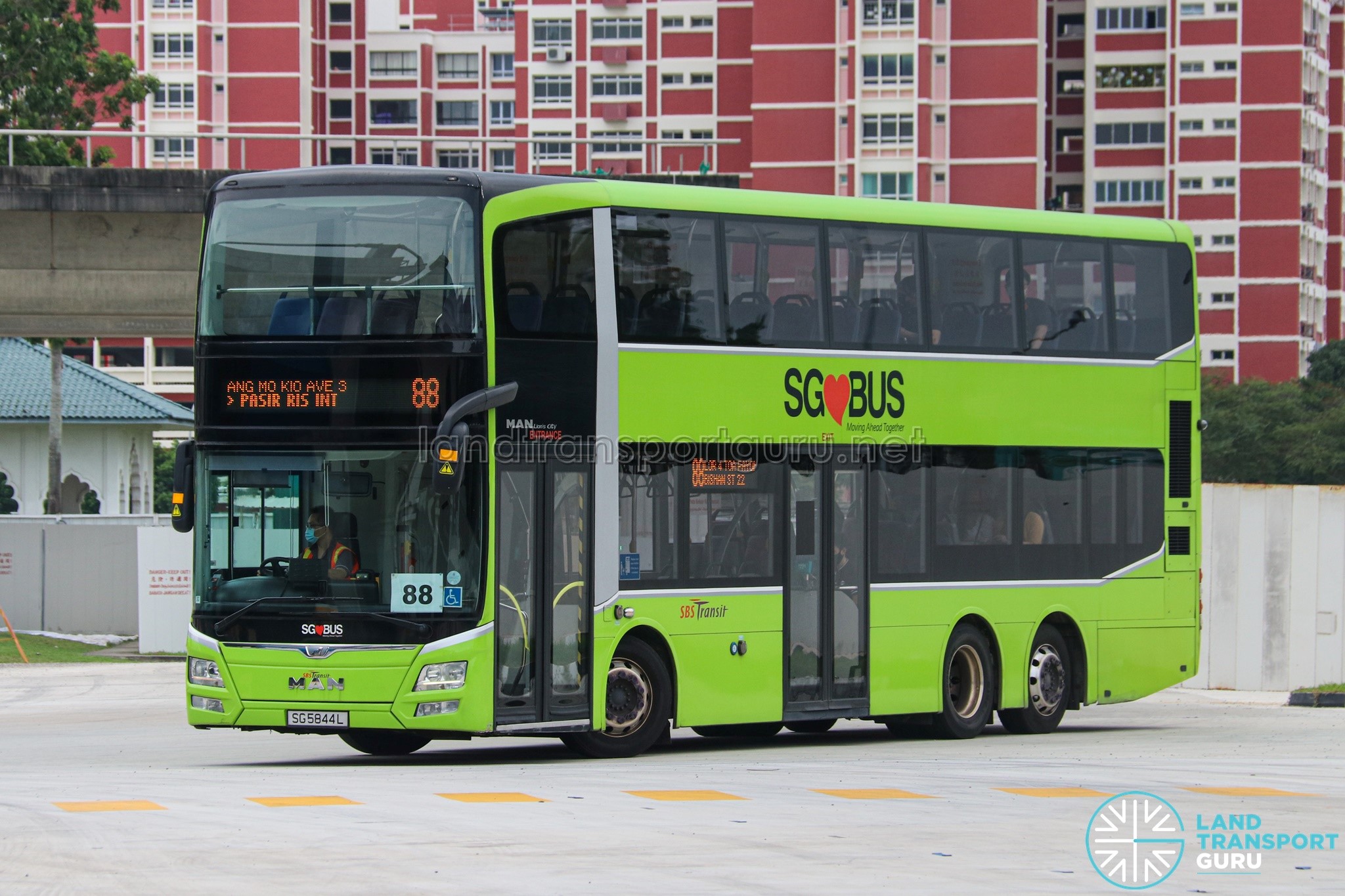 Bus 88 SBS Transit MAN A95 SG5844L Land Transport Guru