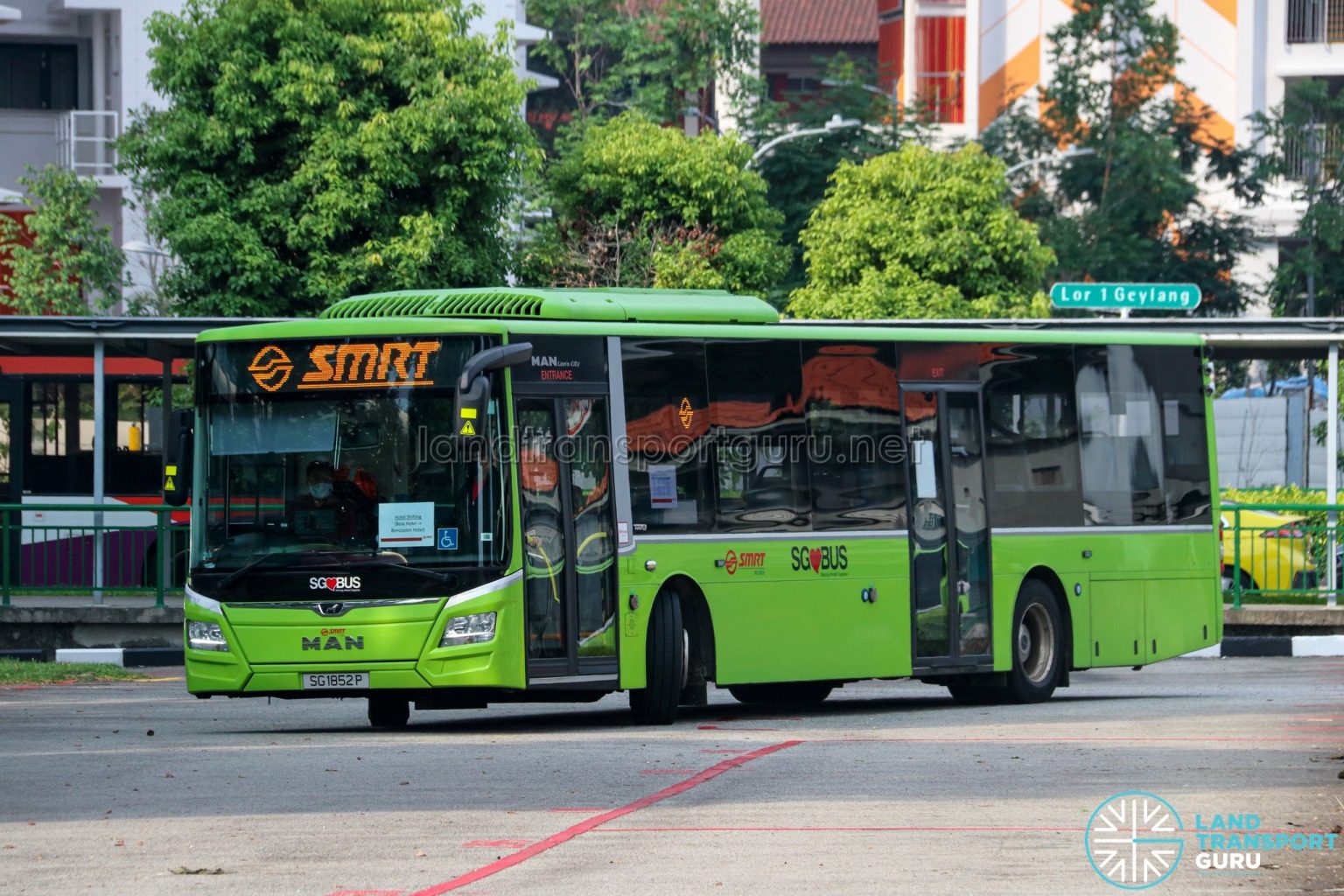 SMRT Logo / Hotel Shifting – SMRT Buses MAN A22 Euro 6 (SG1852P) | Land ...