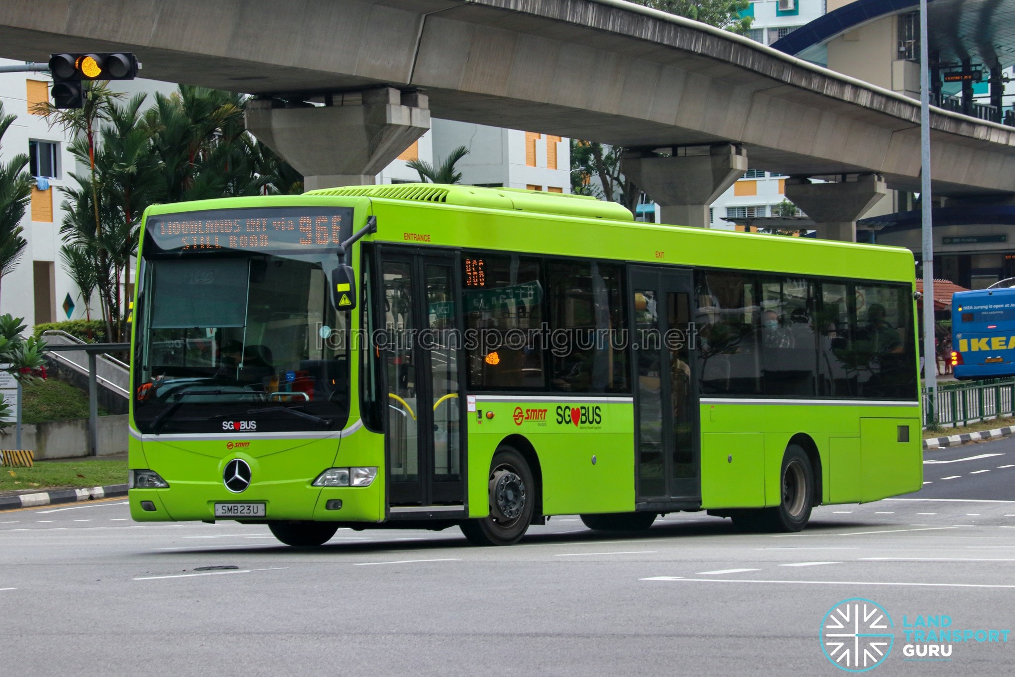 Bus 966 SMRT Buses Mercedes Benz OC500LE SMB23U Land Transport Guru