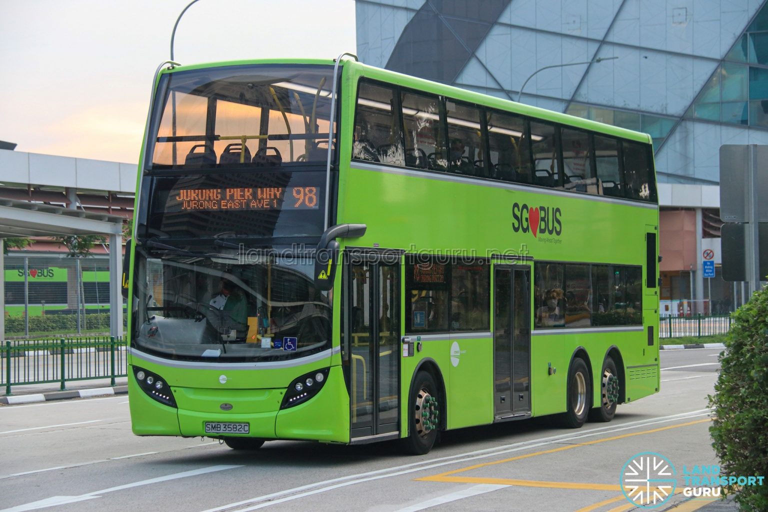 Bus 98 – Tower Transit Alexander Dennis Enviro500 (SMB3582C) | Land ...