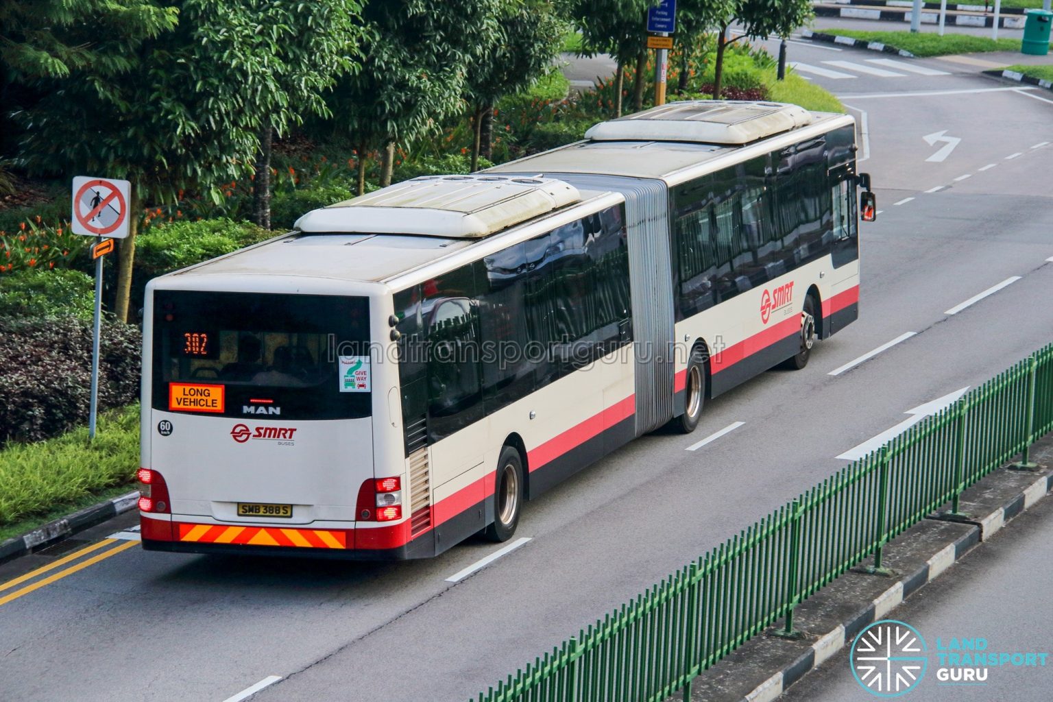 Bus 302 – SMRT Buses MAN A24 (SMB388S) – Rear | Land Transport Guru