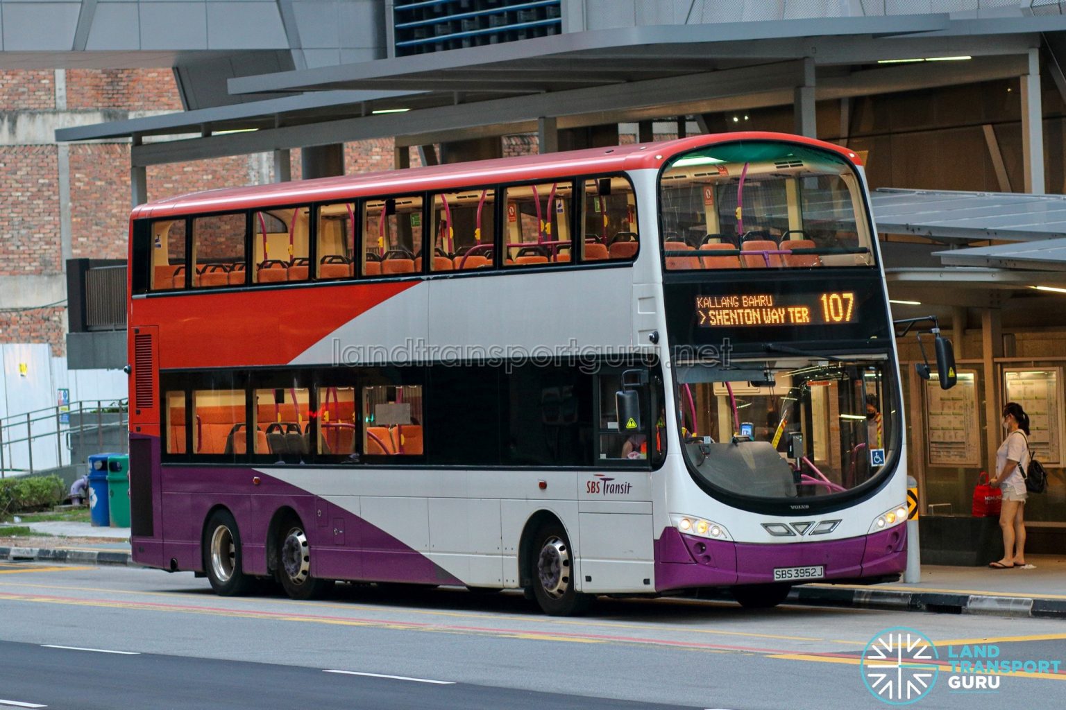 Bus 107 – SBS Transit Volvo B9TL Wright (SBS3952J) | Land Transport Guru
