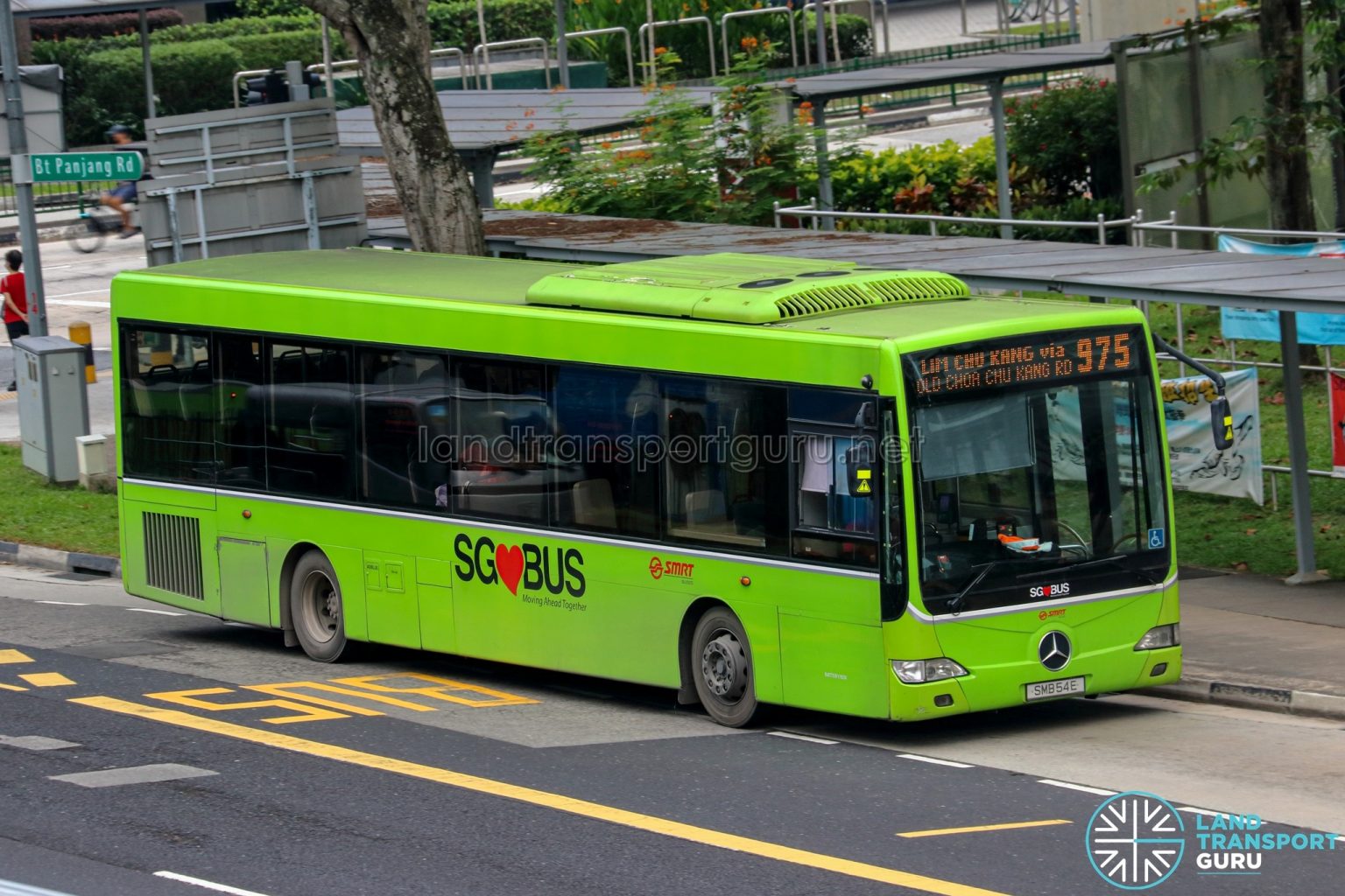 Bus 975 – SMRT Buses Mercedes-Benz OC500LE (SMB54E) | Land Transport Guru