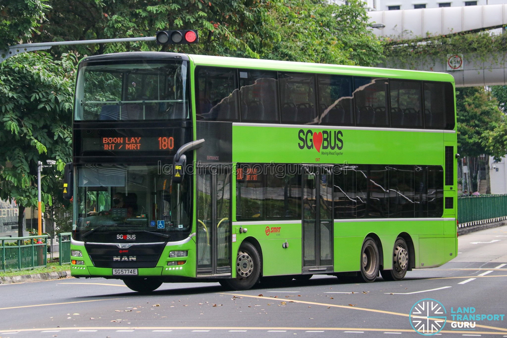 Bus 180 SMRT Buses MAN A95 SG5774E Land Transport Guru Bus 180 SMRT Buses MAN A95 SG5774E Land Transport Guru