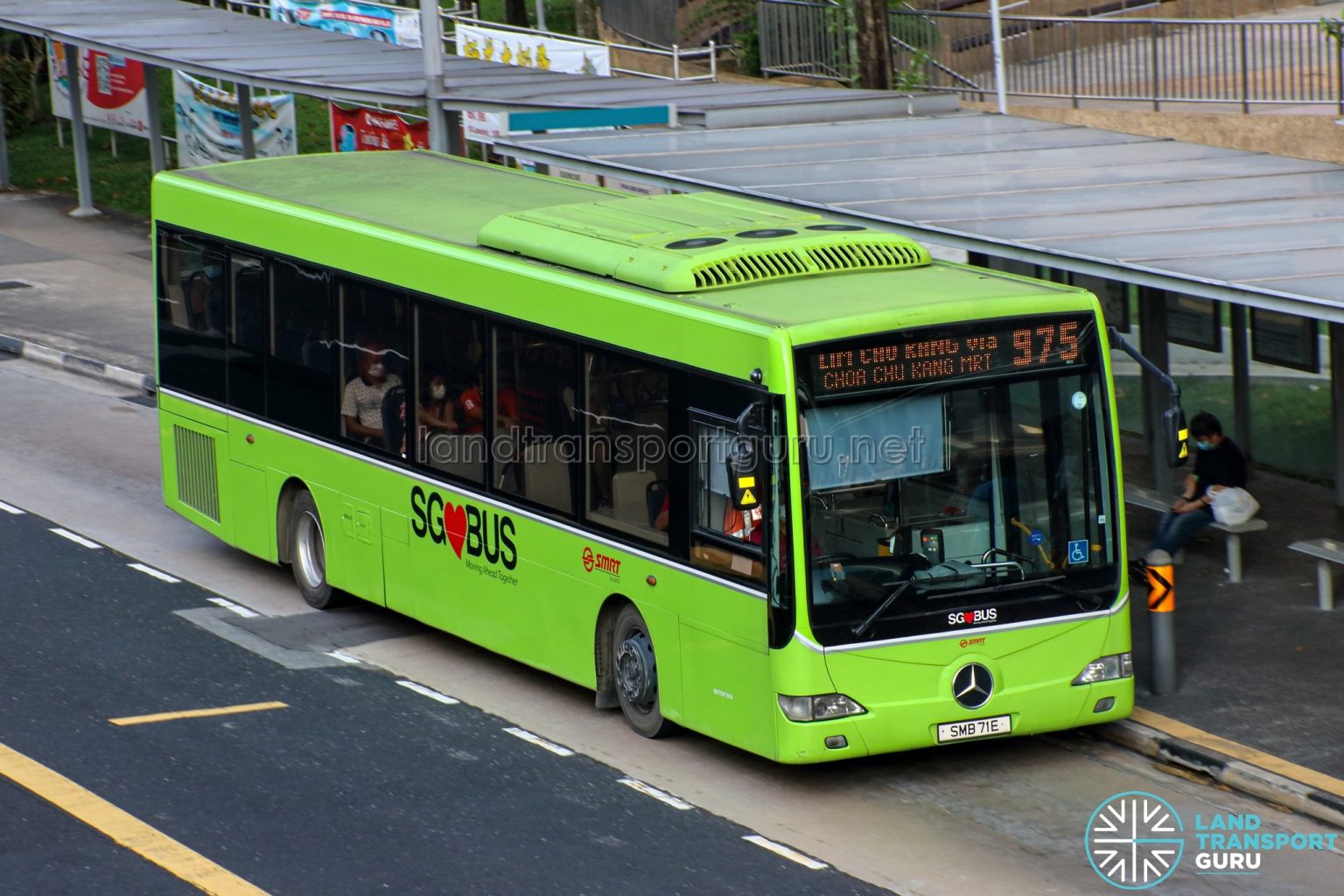 Bus 975 – SMRT Buses Mercedes-Benz OC500LE (SMB71E) | Land Transport Guru