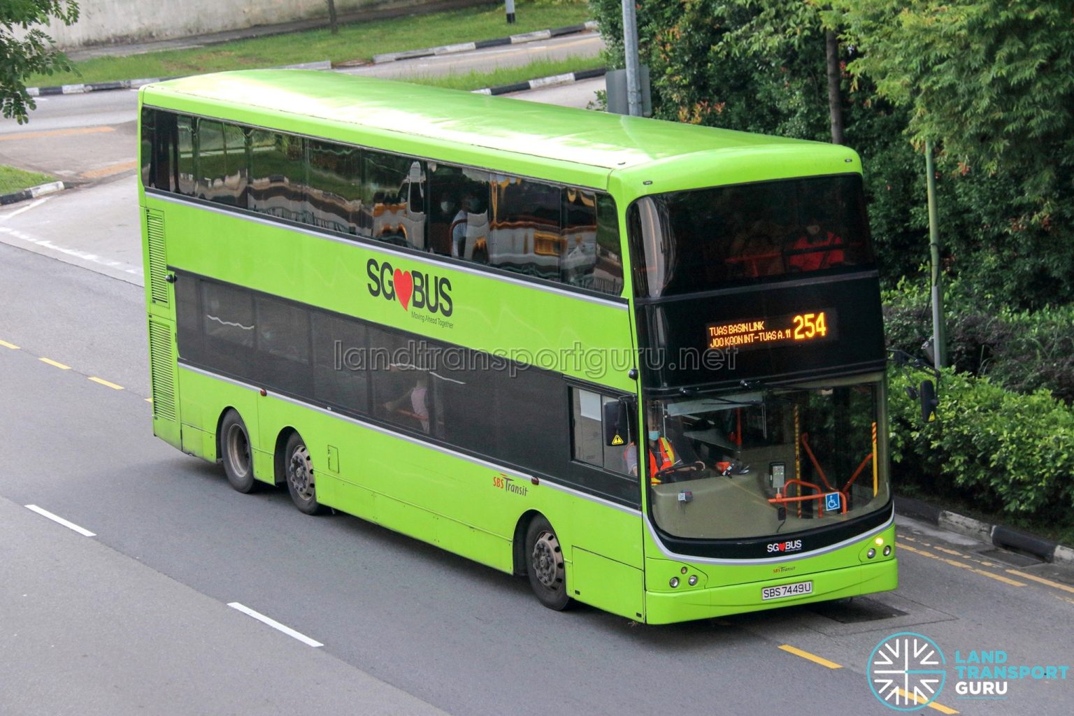 Bus 254 – SBS Transit Volvo B9TL CDGE (SBS7449U) | Land Transport Guru