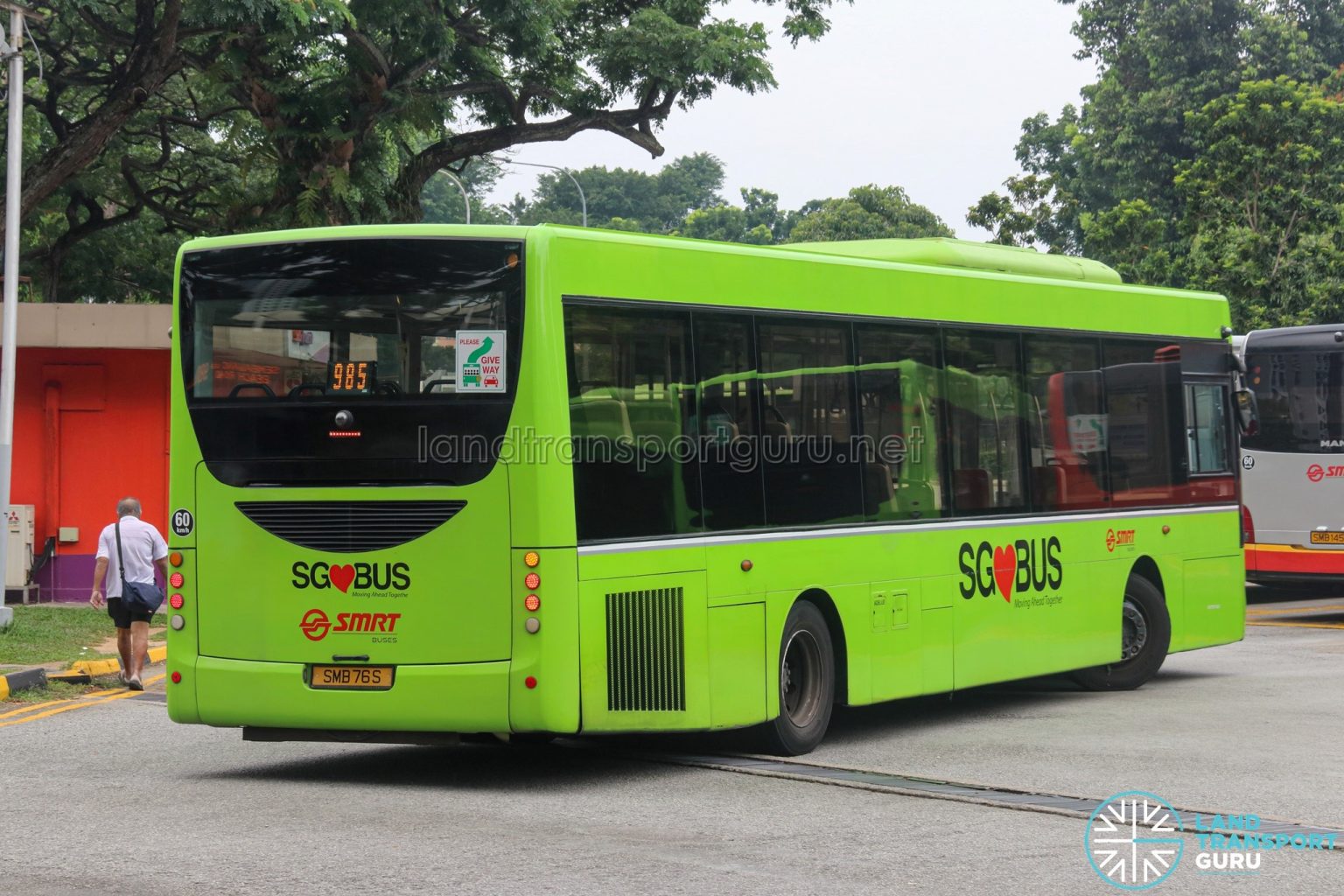 SMRT Buses Mercedes-Benz OC500LE (SMB76S) [Rear] | Land Transport Guru