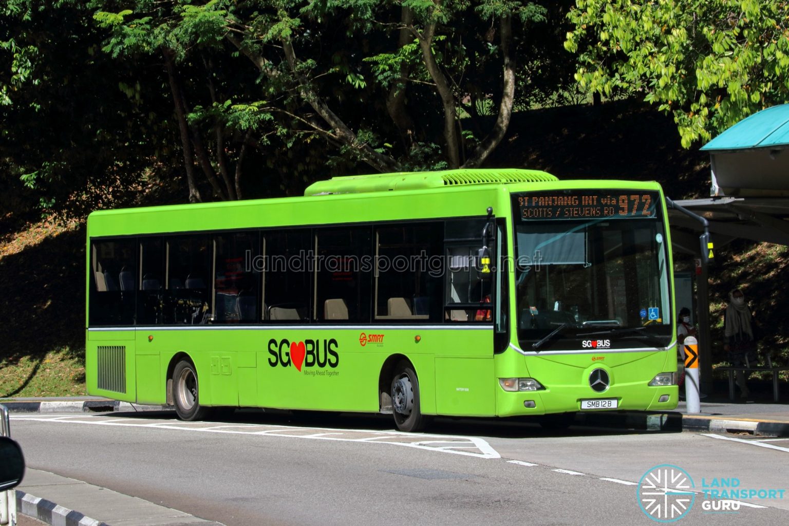 Bus 972 – SMRT Buses Mercedes-Benz OC500LE (SMB12B) | Land Transport Guru