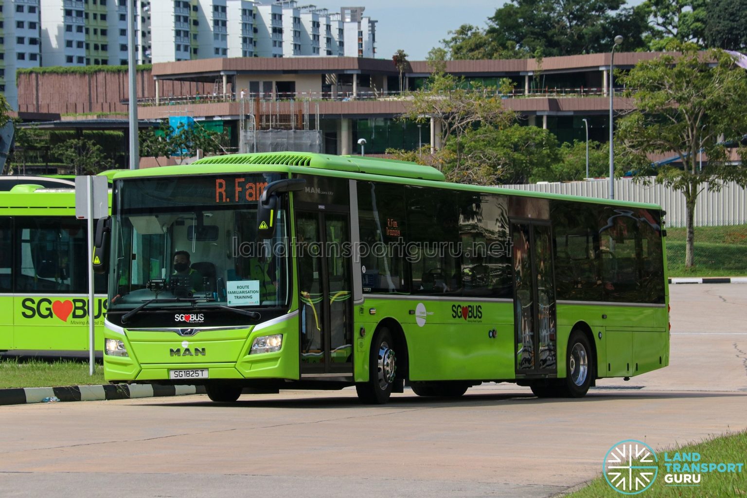 Route Familiarisation – Tower Transit MAN A22 (Euro 6) (SG1825T) | Land Transport Guru