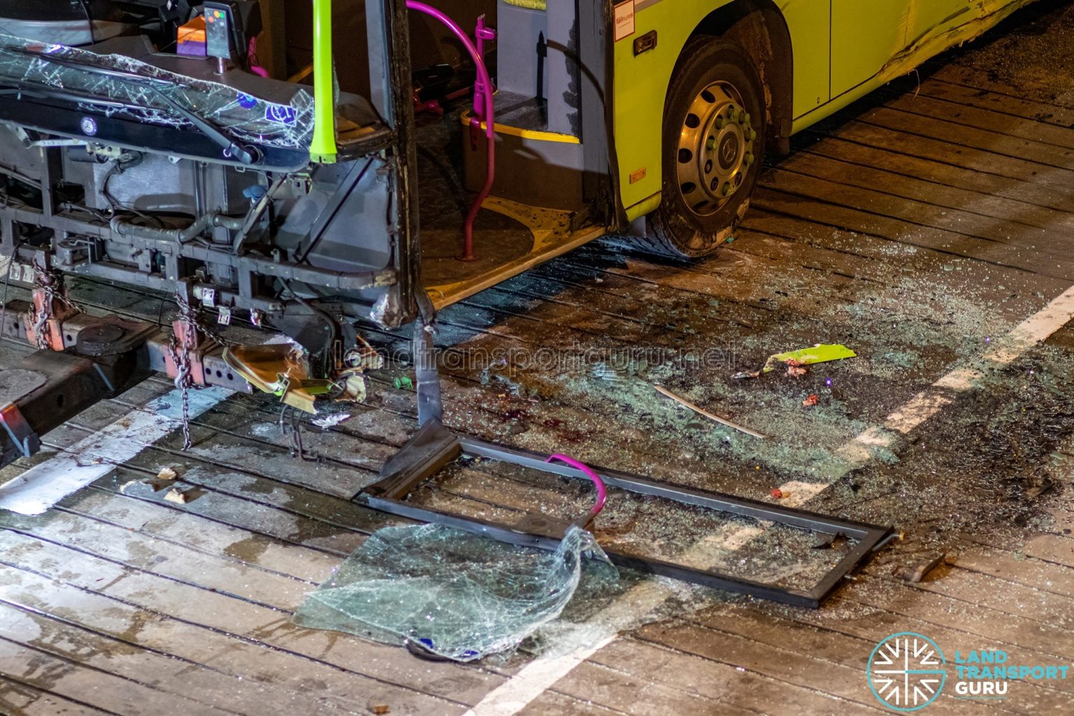 Bukit Batok Bus Interchange Accident (Jul 2021) – Dislodged front door ...