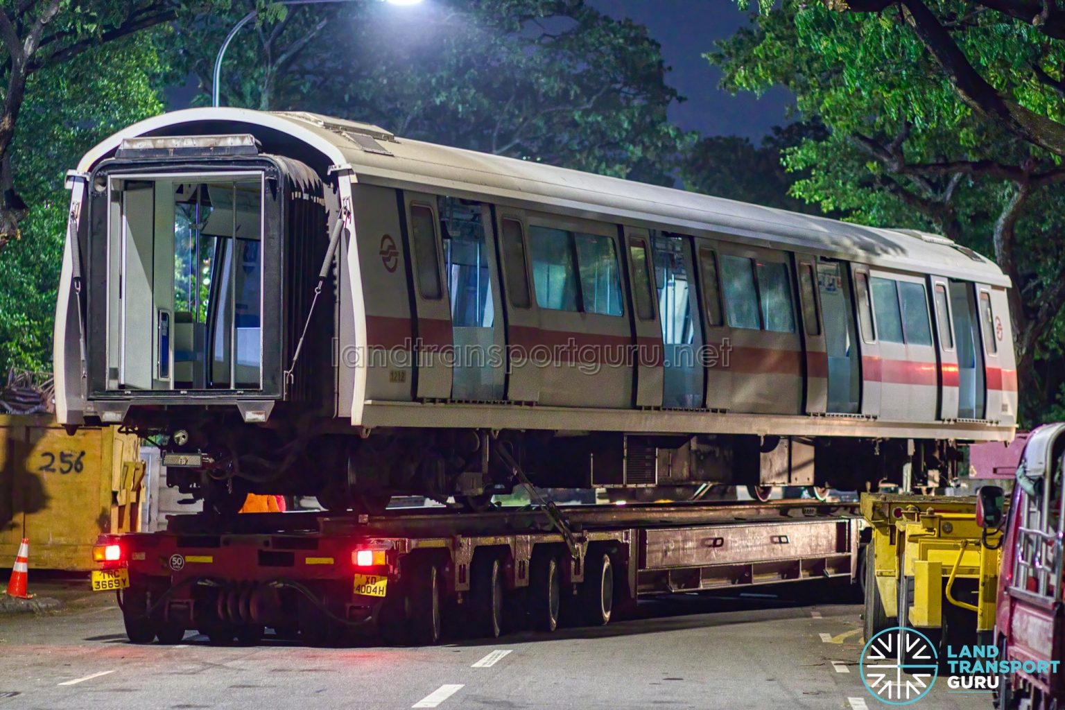 SMRT Siemens C651 train transported to scrapyard (Set 212) | Land ...