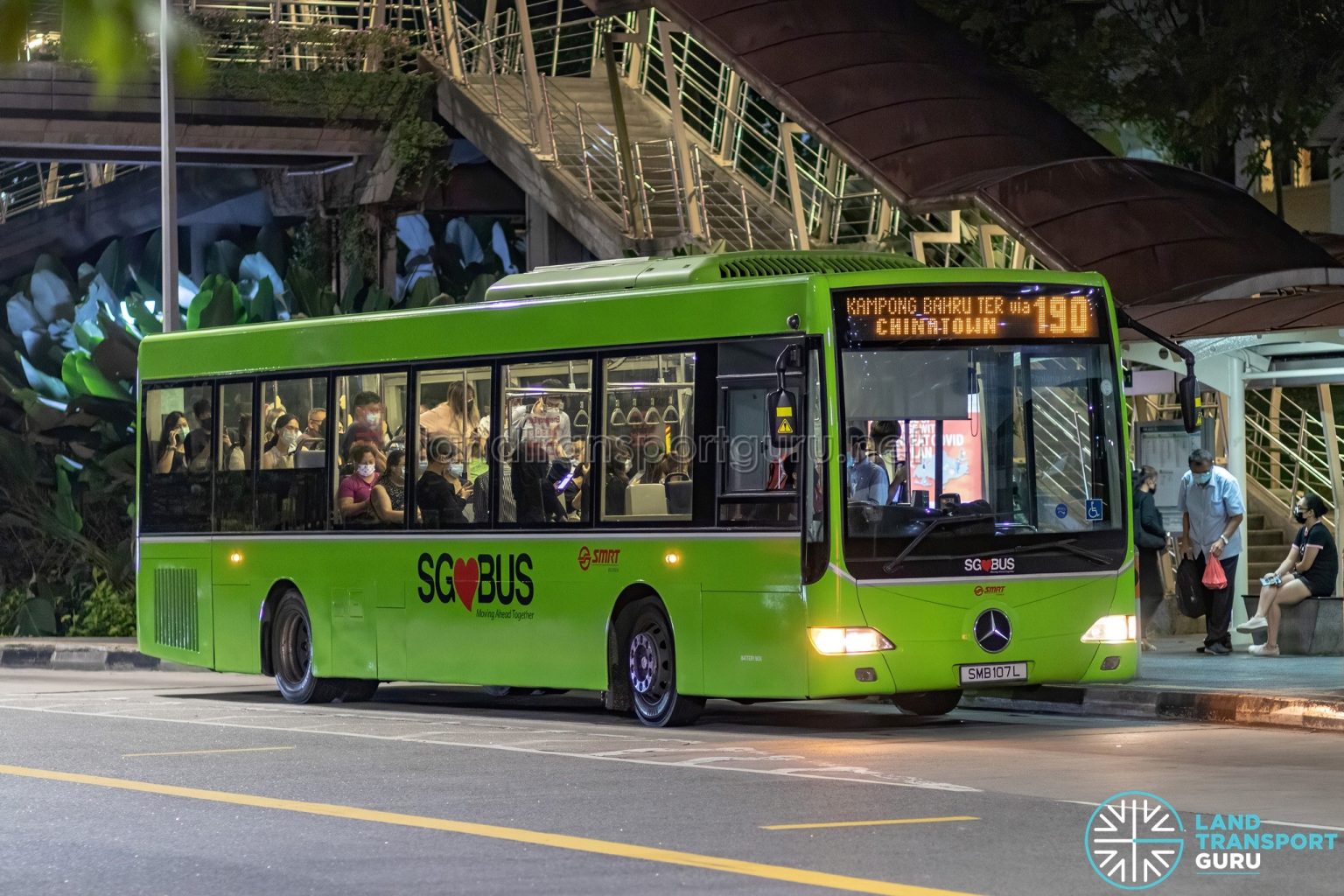 Bus 190 – SMRT Buses Mercedes-Benz OC500LE (SMB107L) | Land Transport Guru