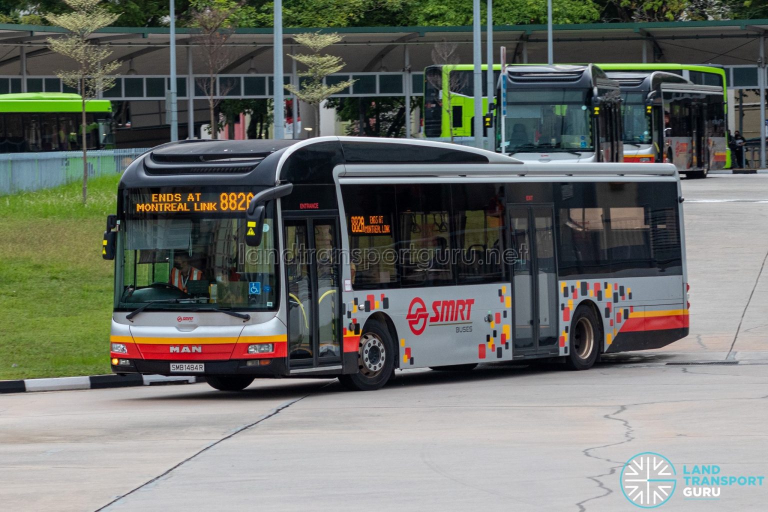 Bus 882A – SMRT Buses MAN A22 (SMB1484R) | Land Transport Guru