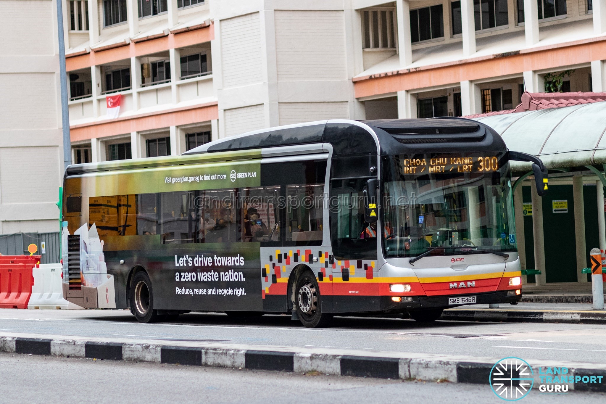 Bus 300 SMRT Buses MAN A22 SMB1646R Land Transport Guru Bus 300 SMRT Buses MAN A22 SMB1646R Land Transport Guru