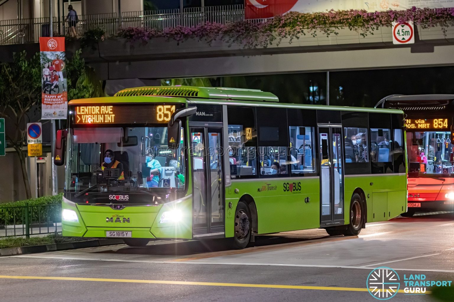 Bus 851 – SBS Transit MAN A22 Euro 6 (SG1815Y) | Land Transport Guru