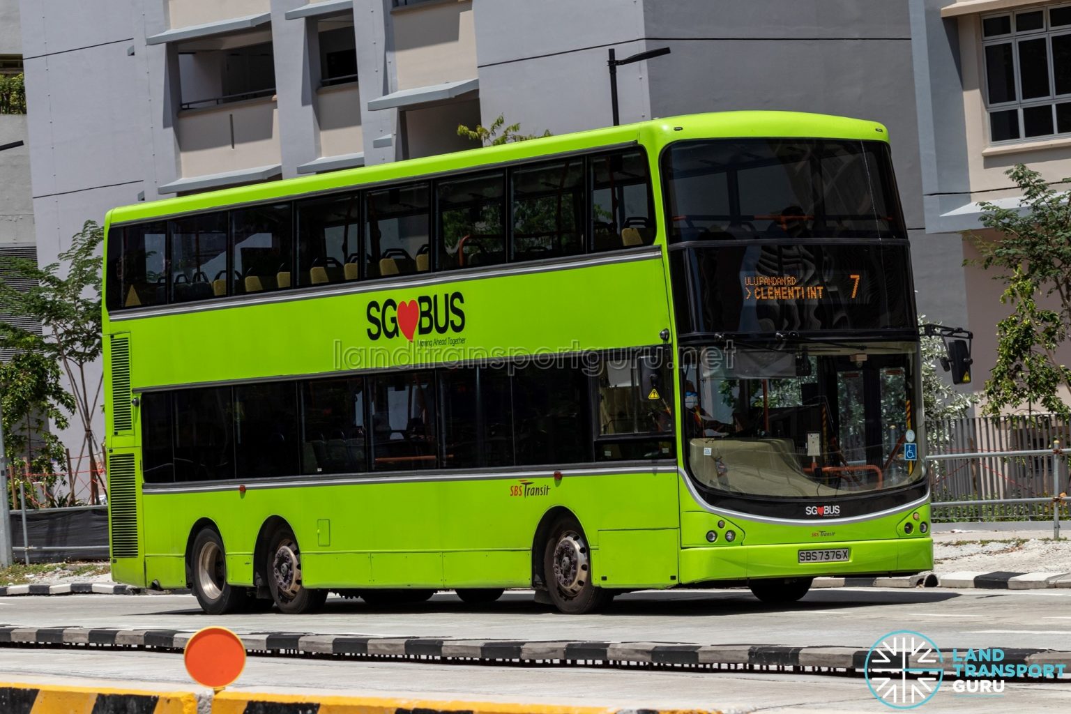 Bus 7 – SBS Transit Volvo B9TL CDGE (SBS7376X) | Land Transport Guru