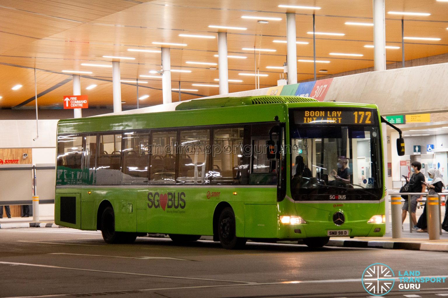 Bus 172 – SMRT Buses Mercedes-Benz OC500LE (SMB98D) | Land Transport Guru