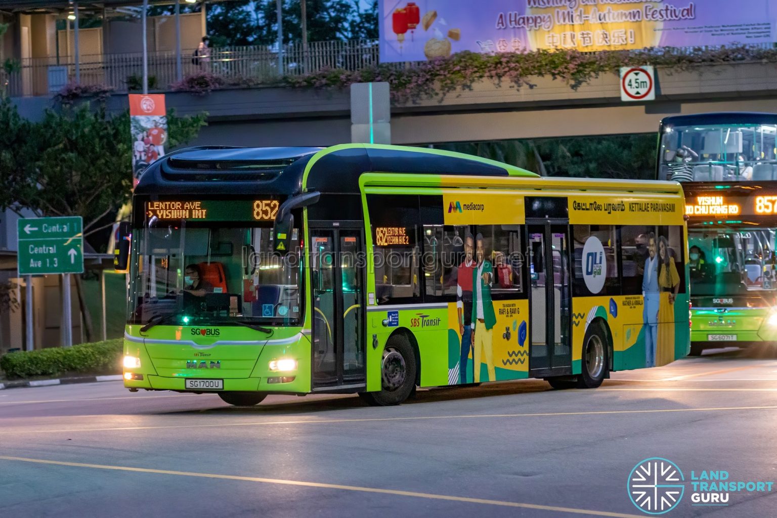 Bus 852 – SBS Transit MAN A22 (SG1700U) | Land Transport Guru