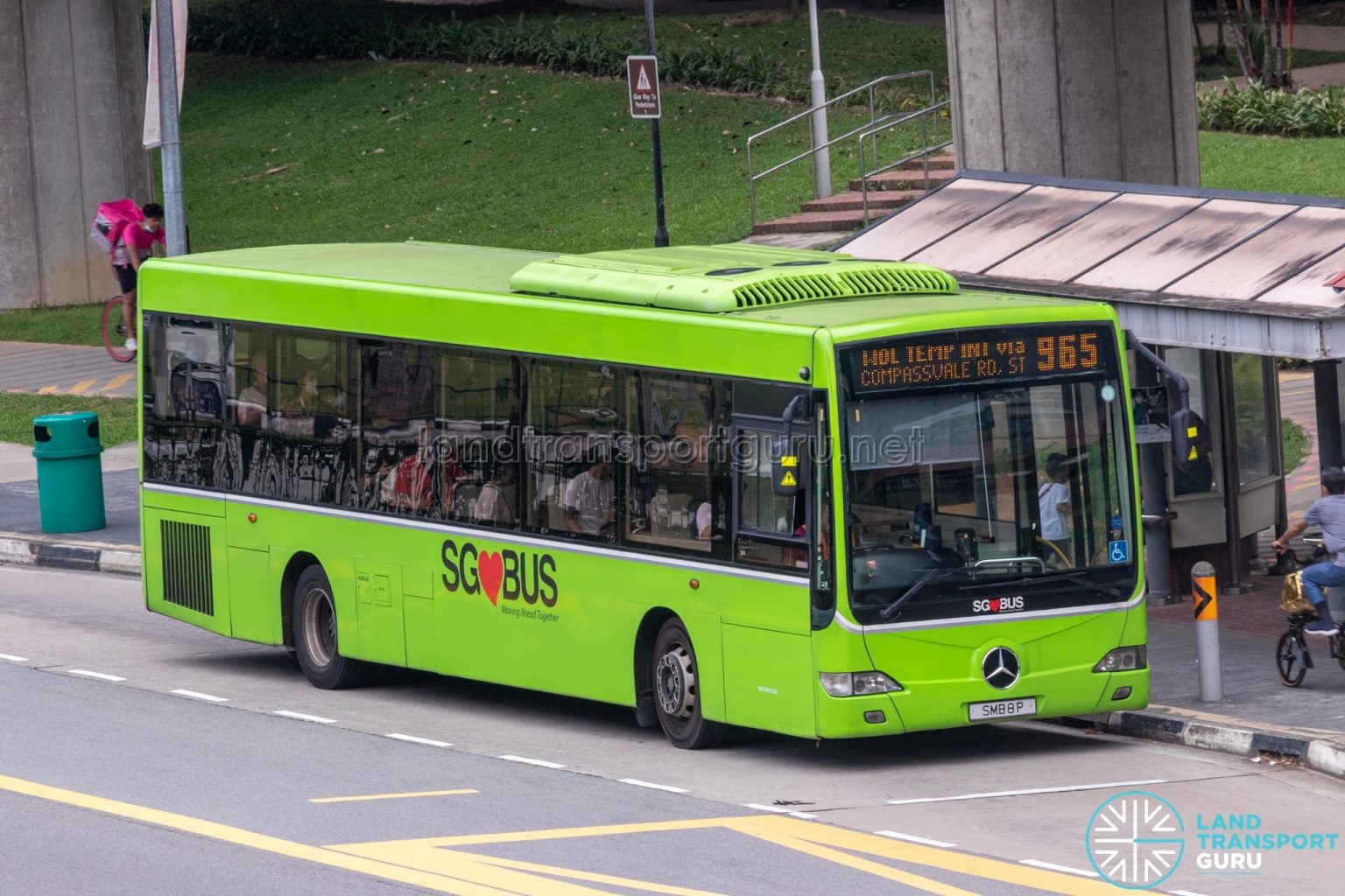 Bus 965 – SMRT Buses Mercedes-Benz OC500LE (SMB8P) | Land Transport Guru