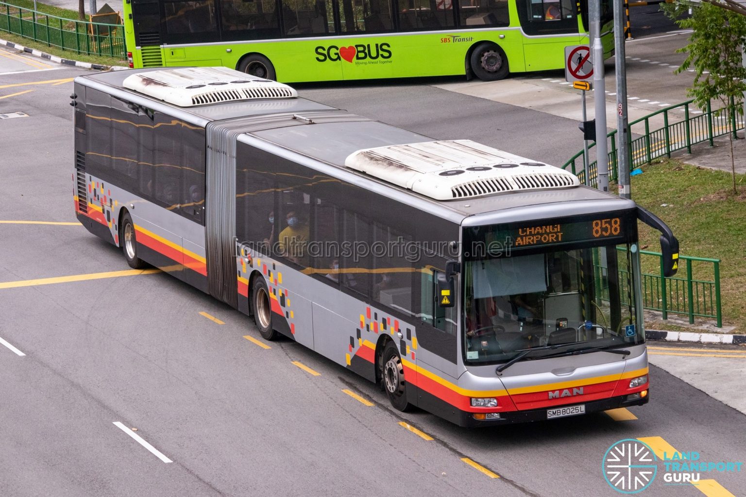 Bus 858 – SMRT Buses MAN A24 (SMB8025L) | Land Transport Guru