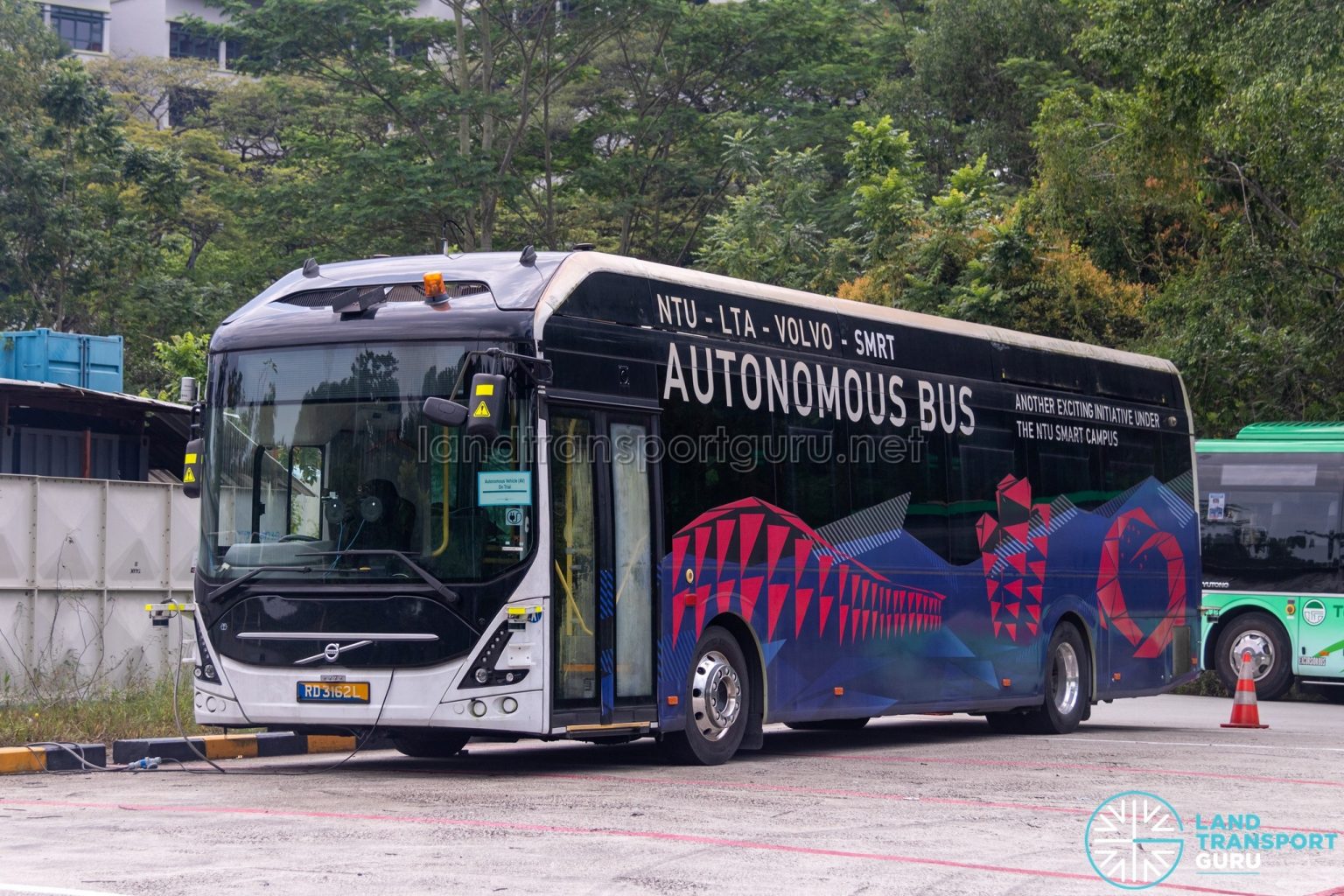 NTU-LTA-Volvo-SMRT Autonomous Bus – Volvo 7900 Electric (RD3162L ...