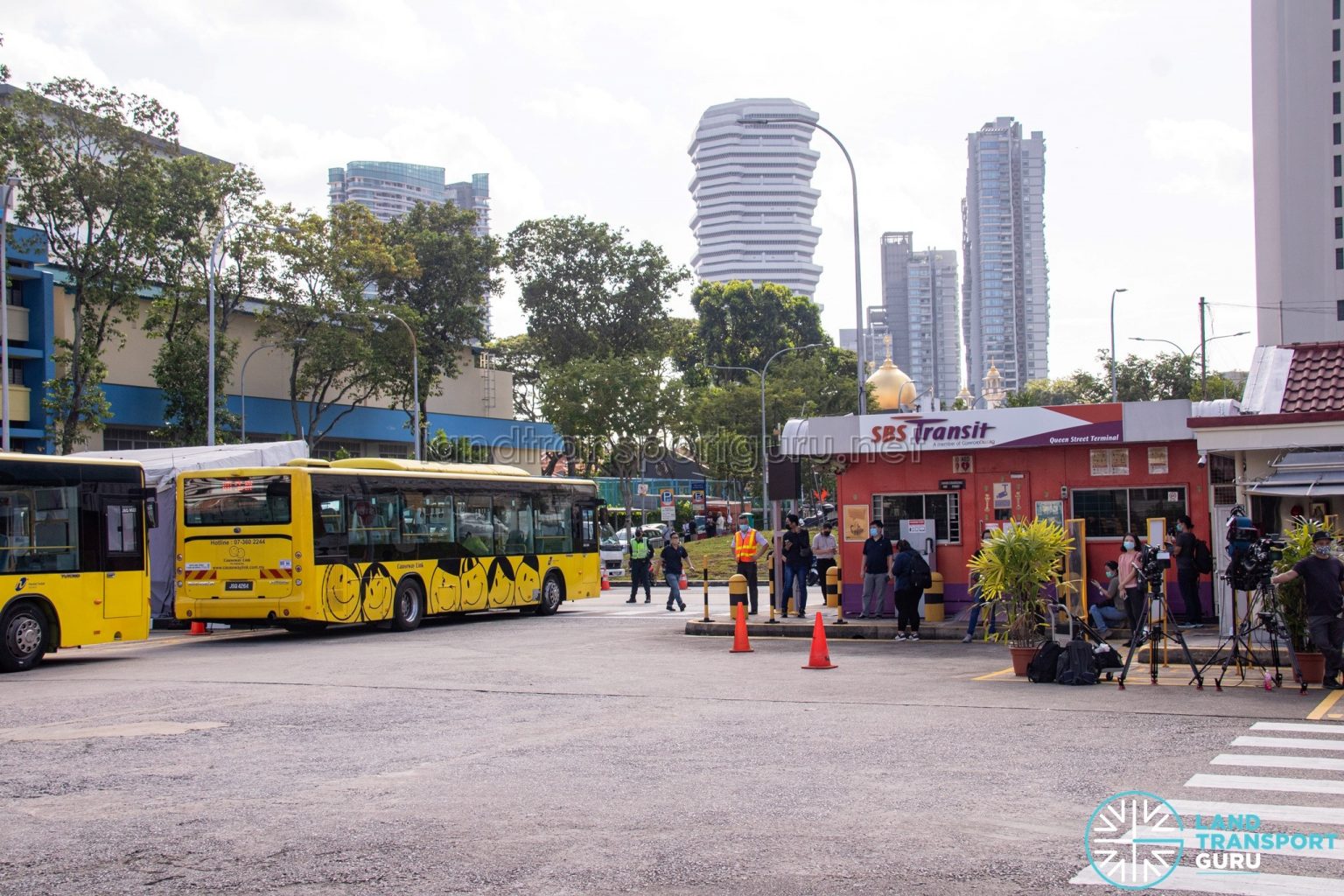 Causeway Link VTL1 Buses Parking at Queen Street Bus Terminal | Land ...