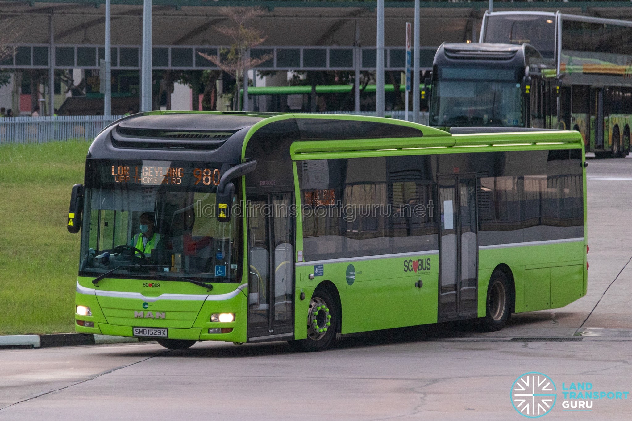 Bus 980 Tower Transit MAN A22 SMB1529X Land Transport Guru