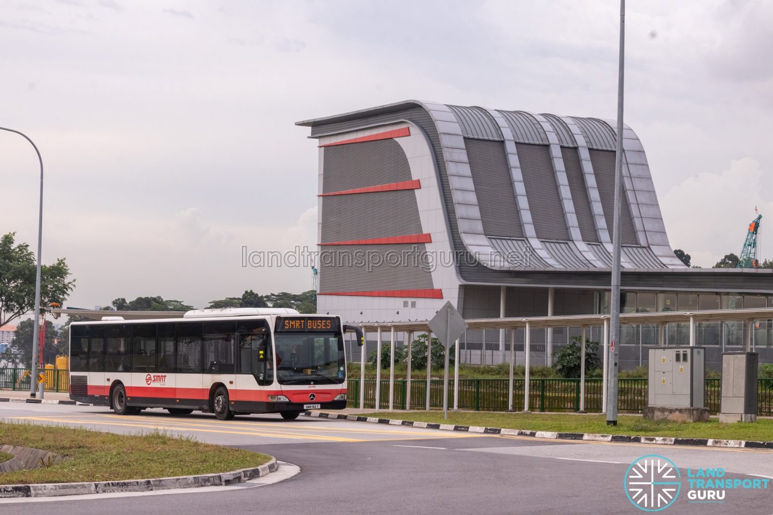 SMRT Buses Mercedes-Benz Citaro (SMB182T) at Woodlands North | Land ...
