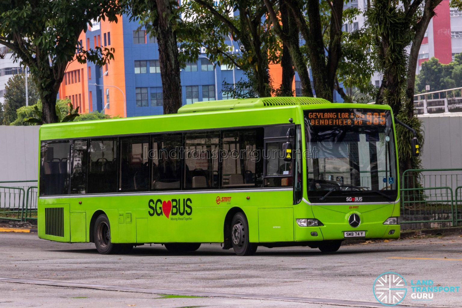 Bus 985 – SMRT Buses Mercedes-Benz OC500LE (SMB74Y) | Land Transport Guru