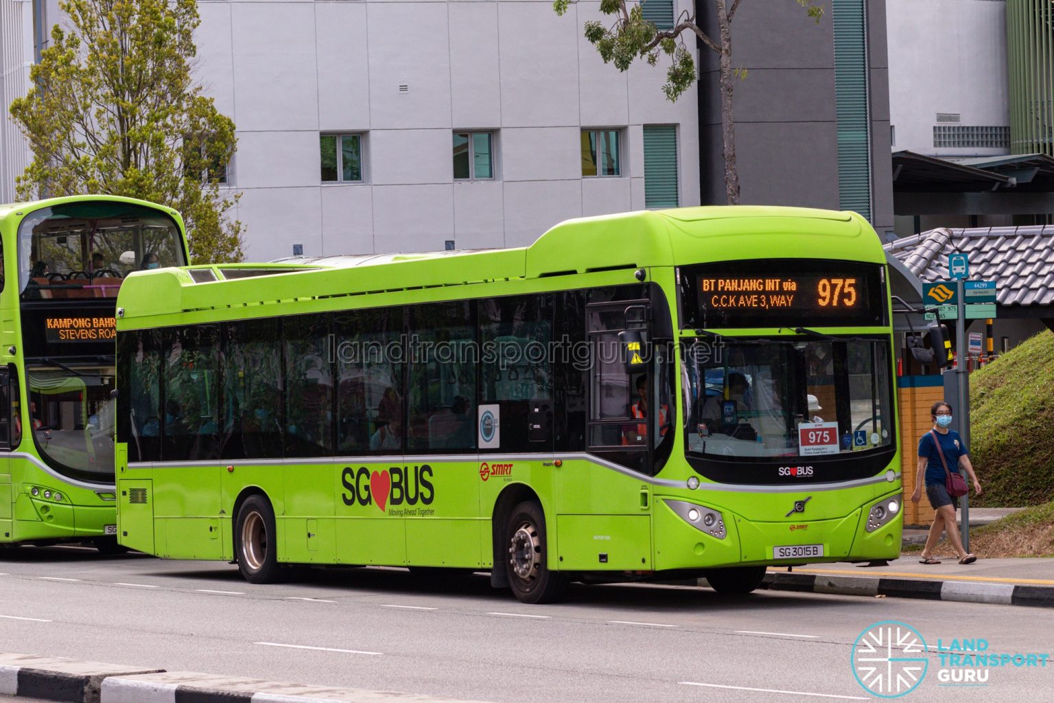 Bus 975 – SMRT Buses Volvo B5LH (SG3015B) | Land Transport Guru