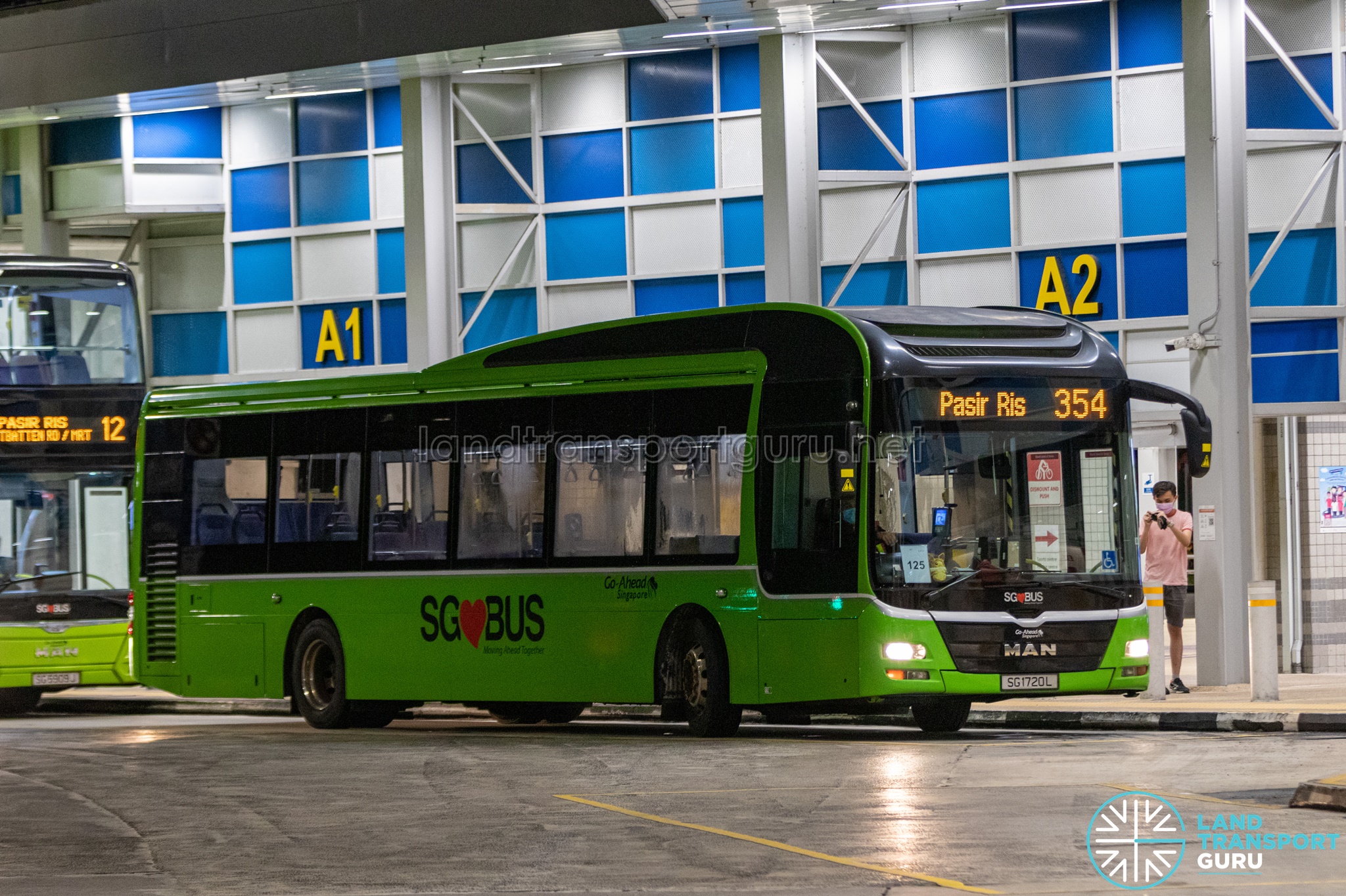 Bus 354 Go Ahead Singapore MAN A22 SG1720L Land Transport Guru Bus 354 Go Ahead Singapore MAN A22 SG1720L Land Transport Guru