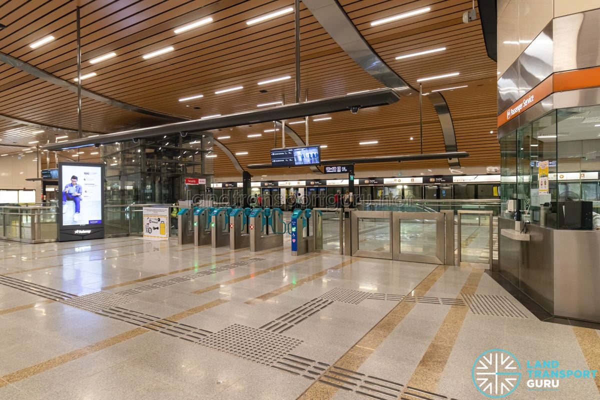 Napier MRT Station – Faregates | Land Transport Guru